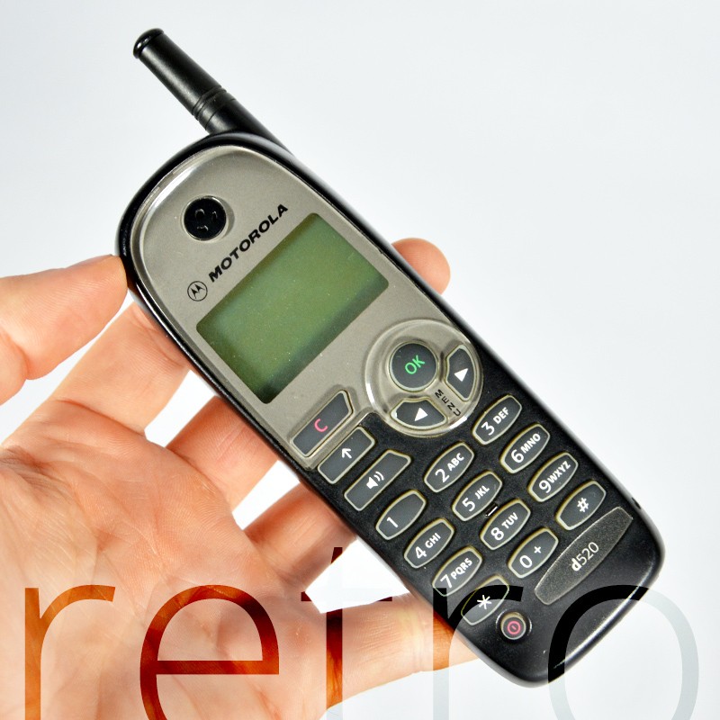 Retro: Motorola d520: 15 let starý low-end | mobilenet.cz