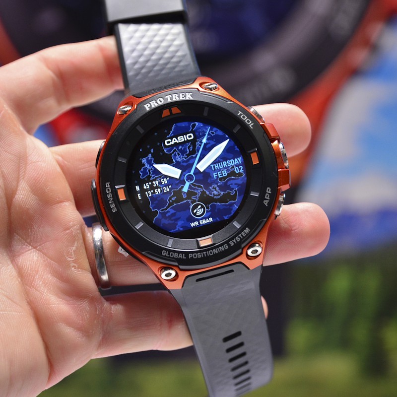 Casio ukázalo chytré hodinky Pro Trek Smart do nepohody a s GPS ...