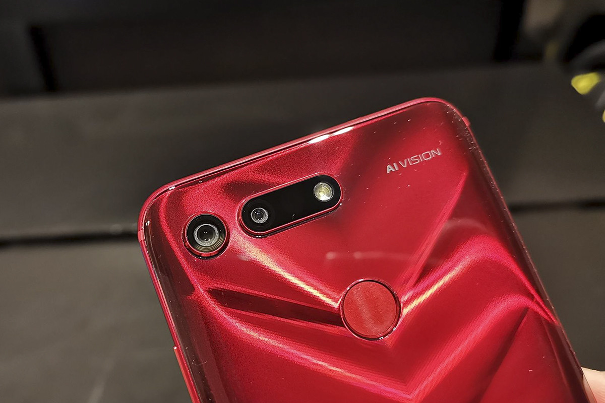 Rozsvítili jsme noc! Fotí lépe Huawei Mate 20 Pro, nebo Honor View20 ...