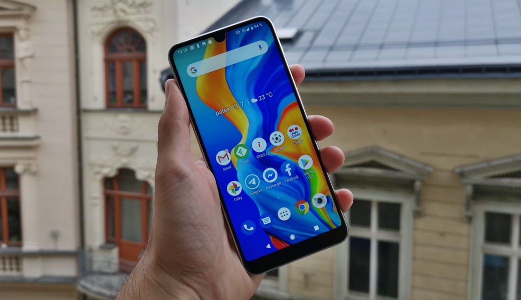 Recenze Vodafone Smart V10 – Jednoduše obyčejný smartphone | mobilenet.cz