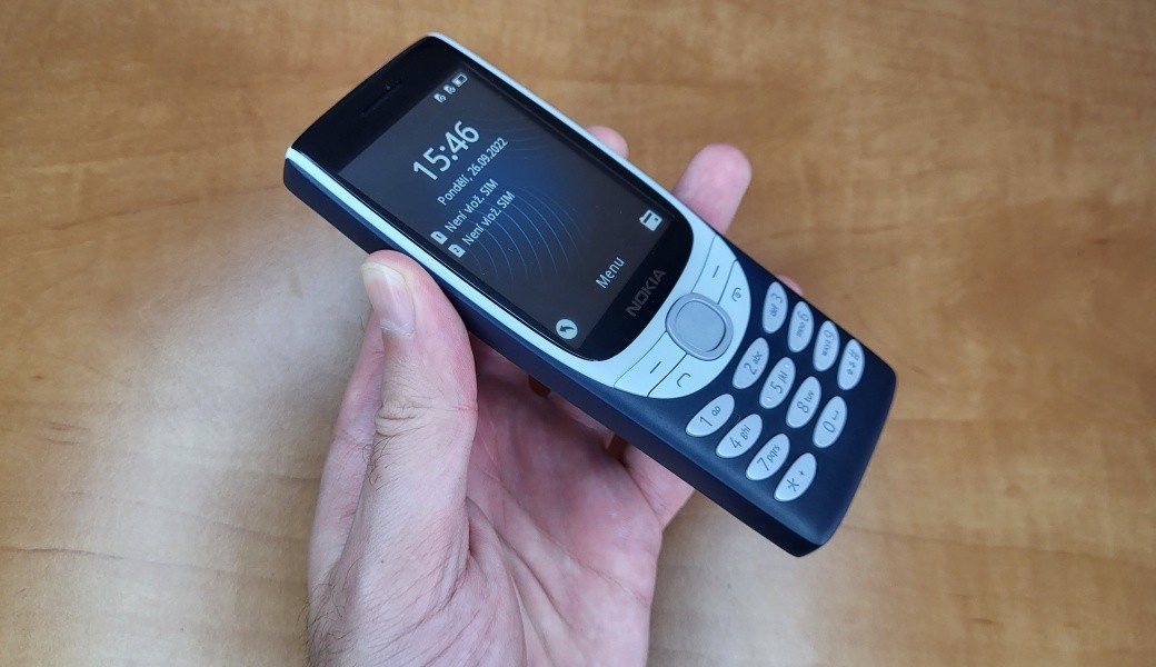 Recenze Nokia 8210 4G – Závan nostalgie, která nefunguje | mobilenet.cz