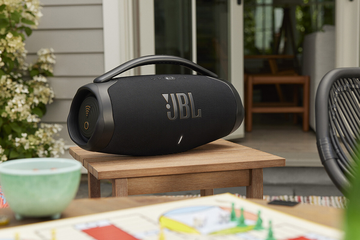 Měsíc obřích slev: brutálně levně vycházejí repráky i sluchátka od JBL ...