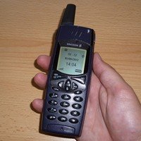 Retro: Ericsson R380s – dotyk z minulého století | mobilenet.cz