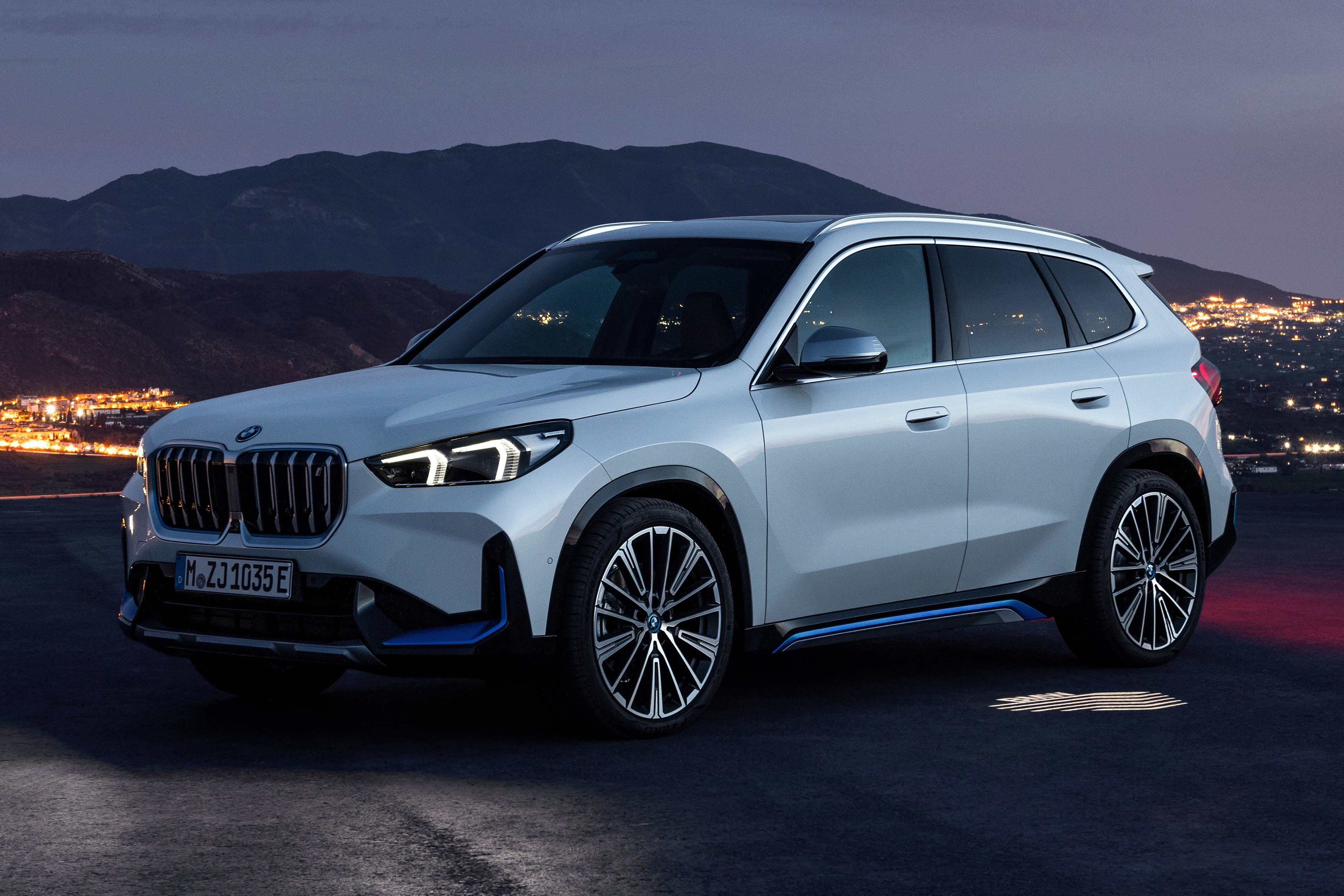 Specifikace BMW iX1 eDrive20 | fDrive.cz