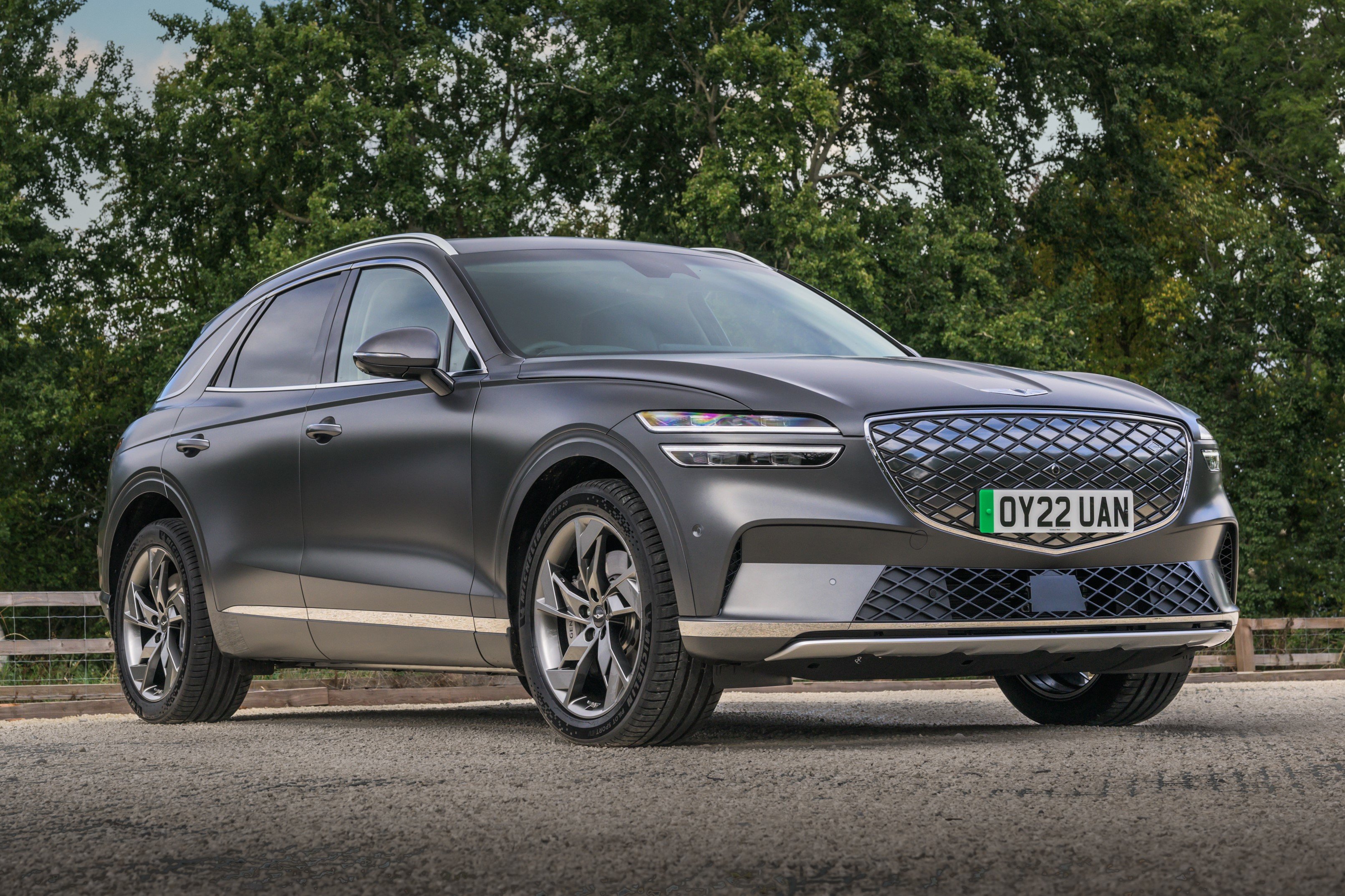 Genesis GV70 fotoaparát a fotografie | fDrive.cz