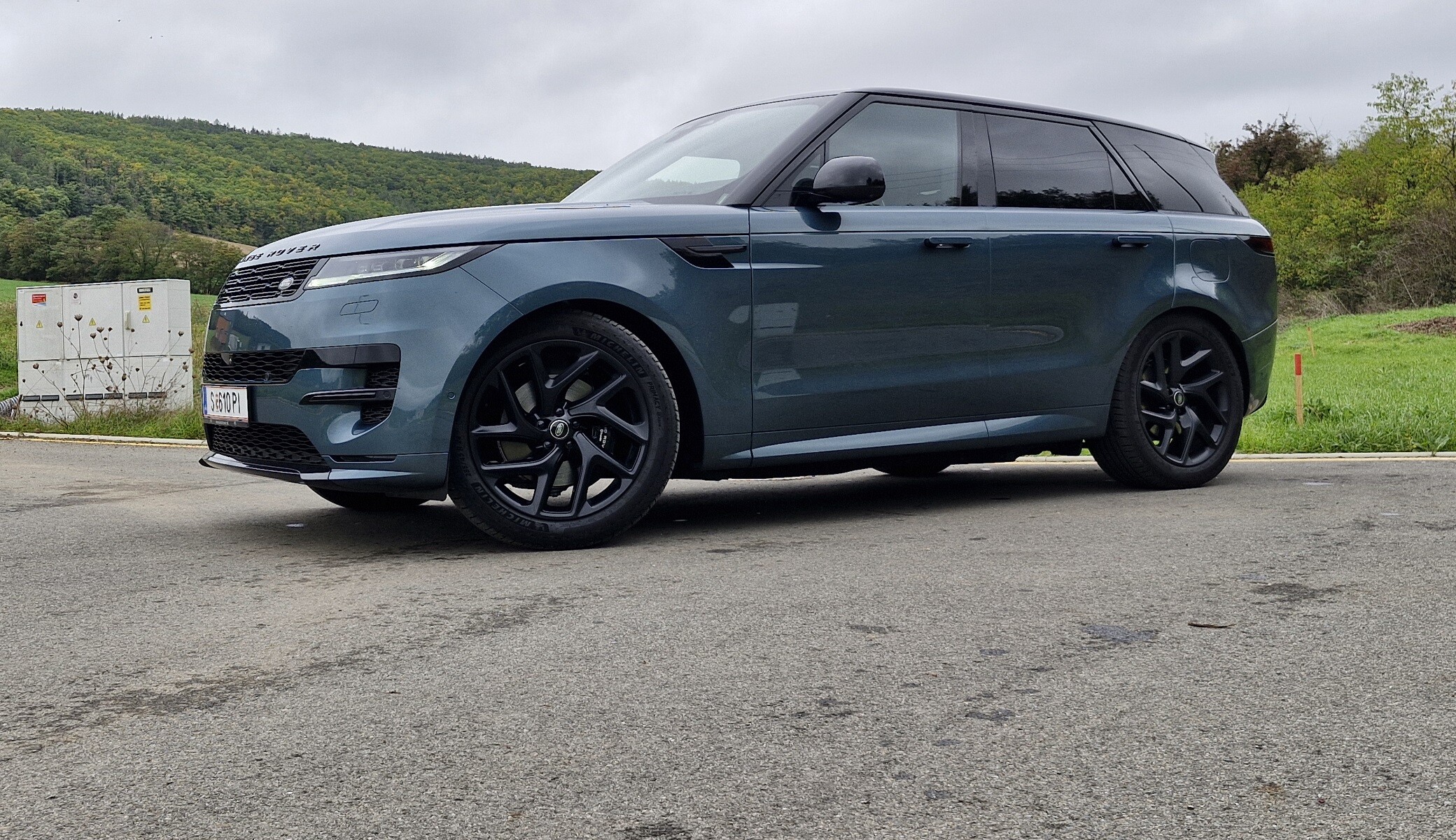 Test Range Rover Sport P460e HSE (2025) – Strongman s duší ekologa ...