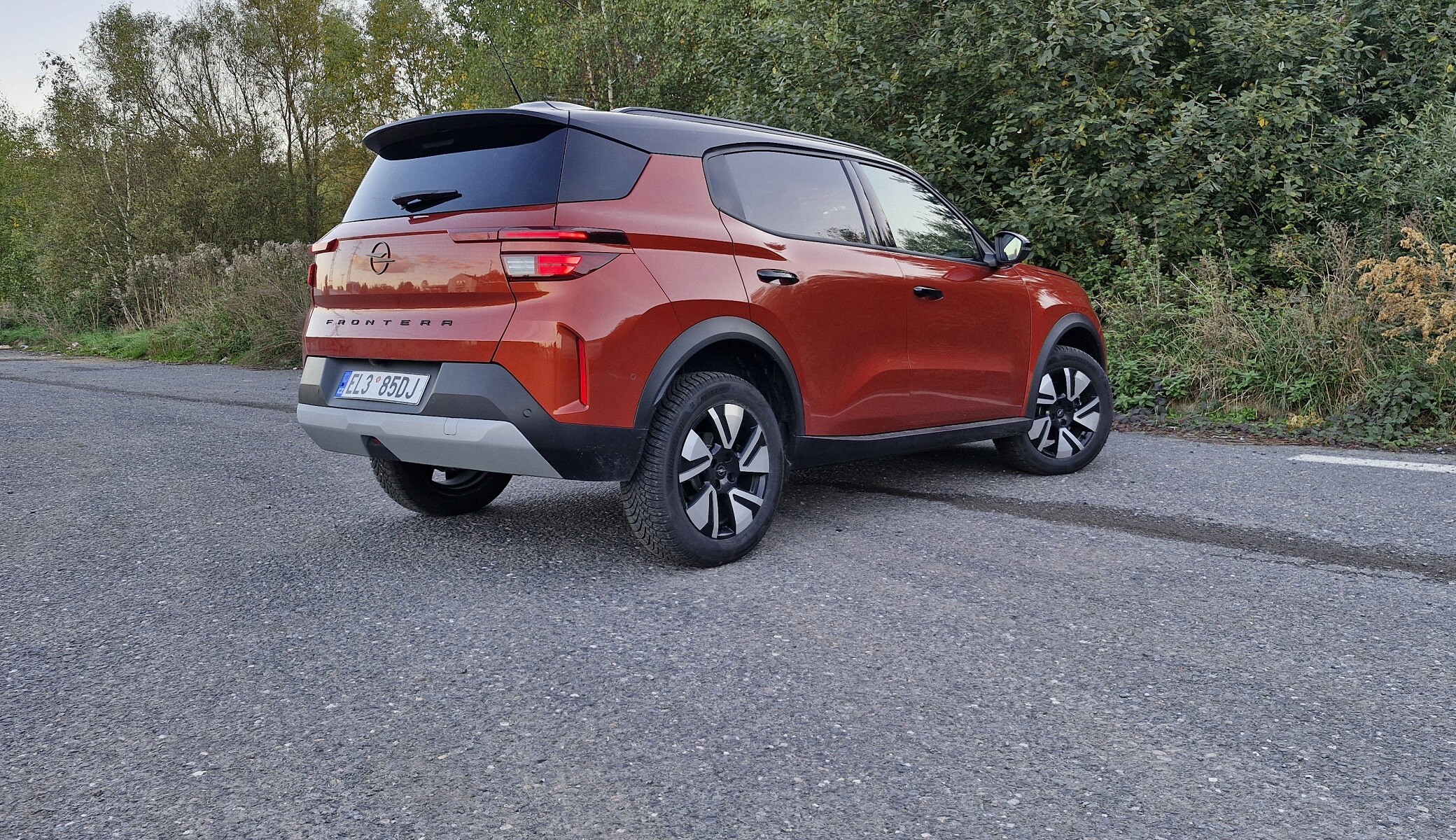 Test Opel Frontera Electric GS Line (2025) – S předchůdcem ji spojuje ...