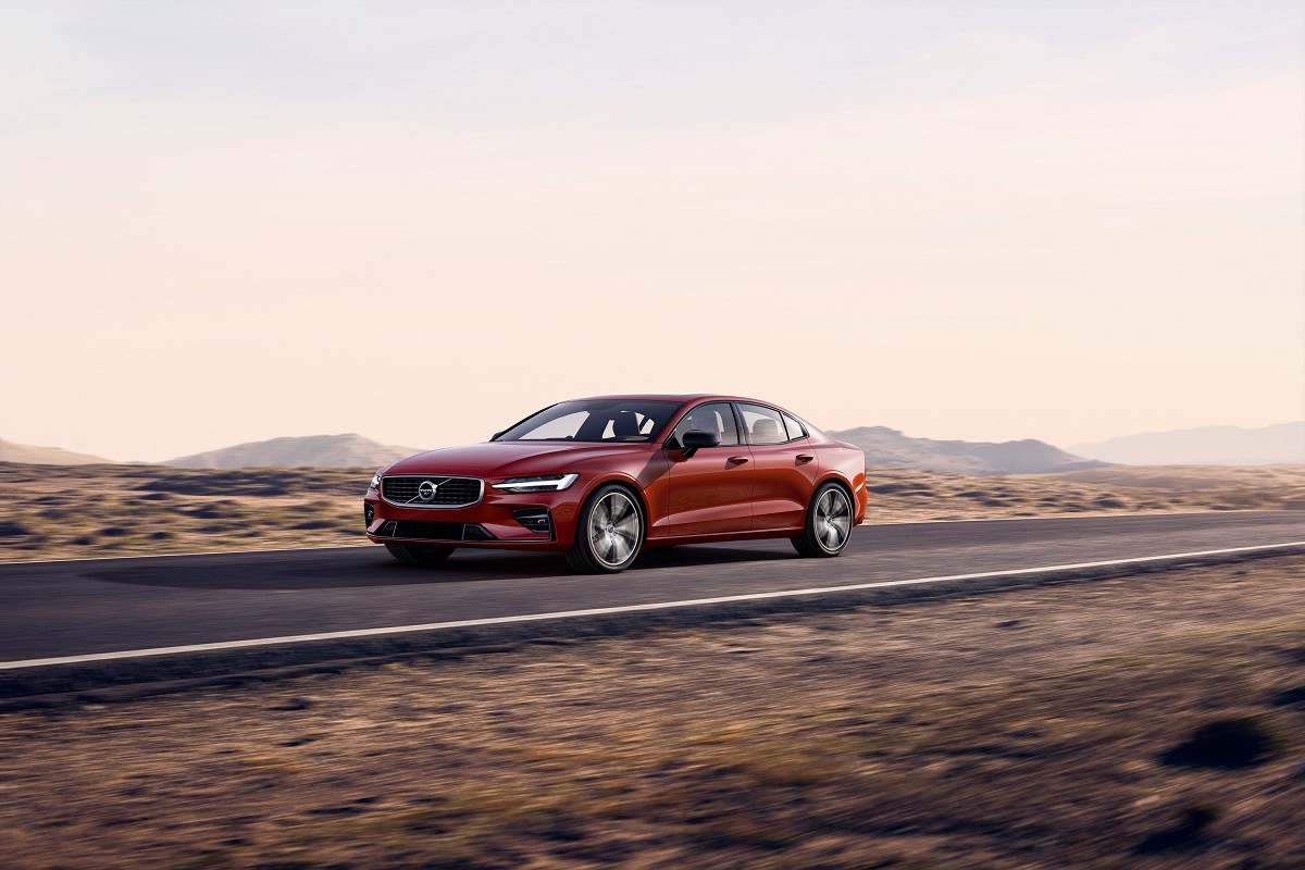 Nový model S60 je první Volvo bez možnosti dieselu a první Volvo ...