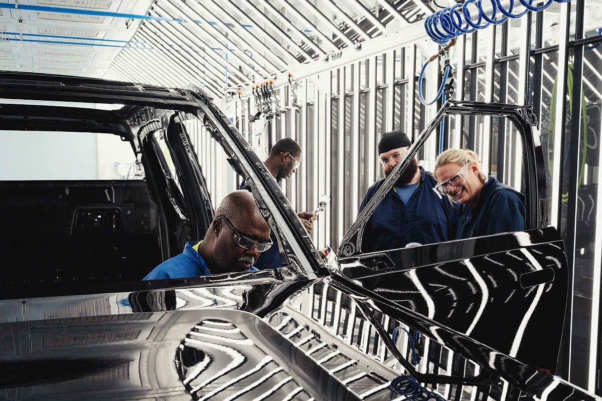 Rivian potvrdil start nové modelové řady. Už za několik týdnů | fDrive.cz