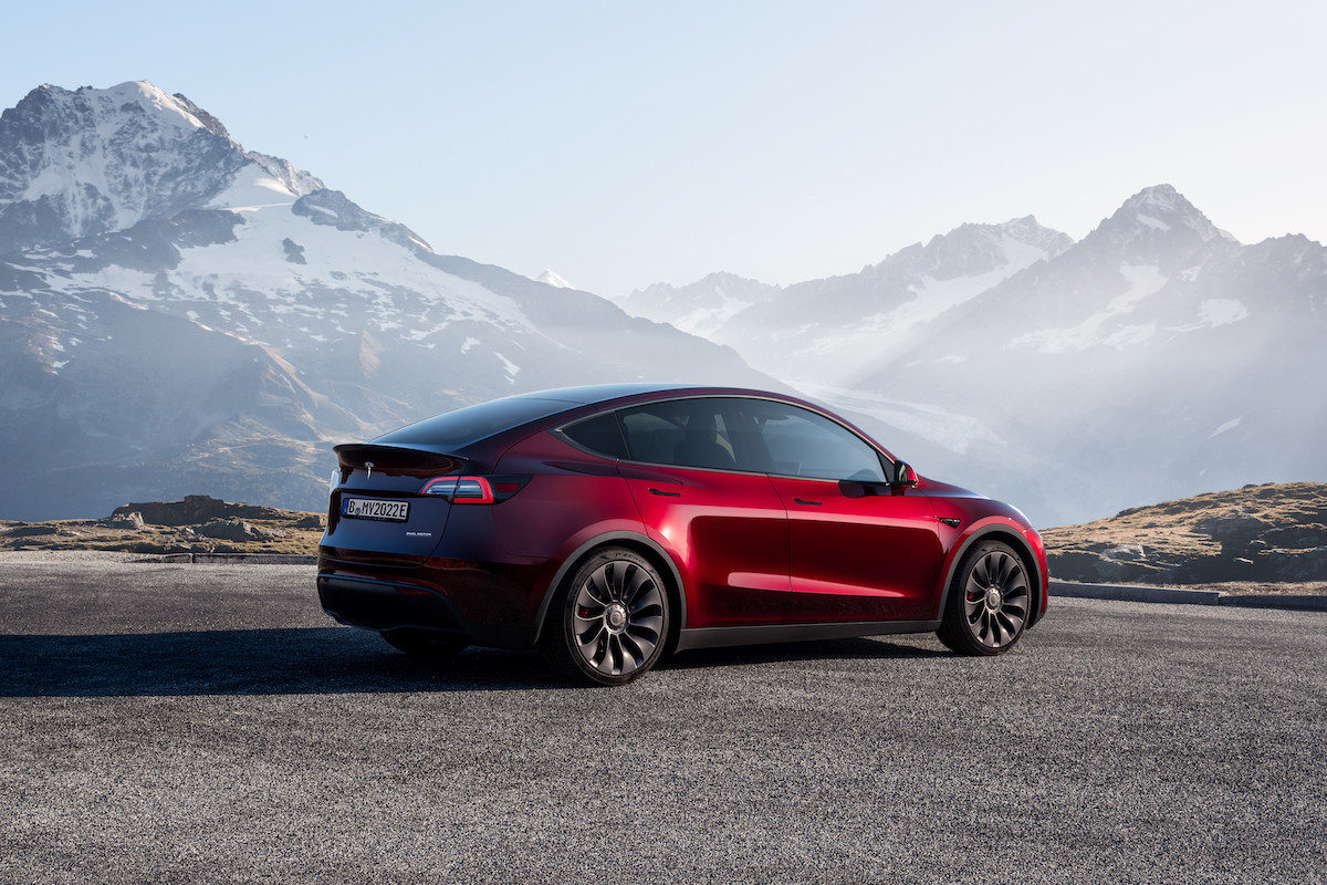 497 tisíc prodaných aut za 3 měsíce. Tesla trhá rekordy, ale budoucnost ...