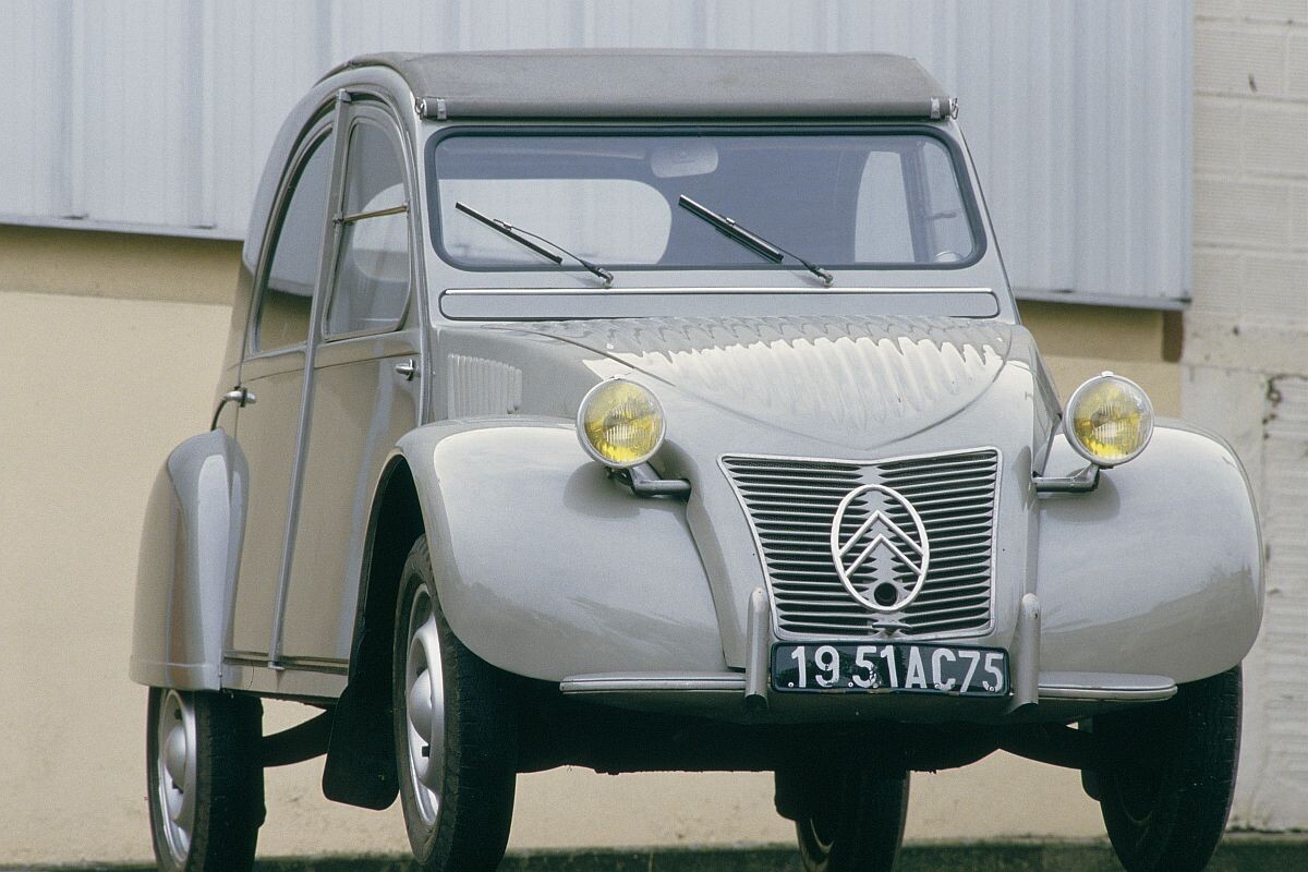Citroën se chystá elektrifikovat legendární kachnu | fDrive.cz