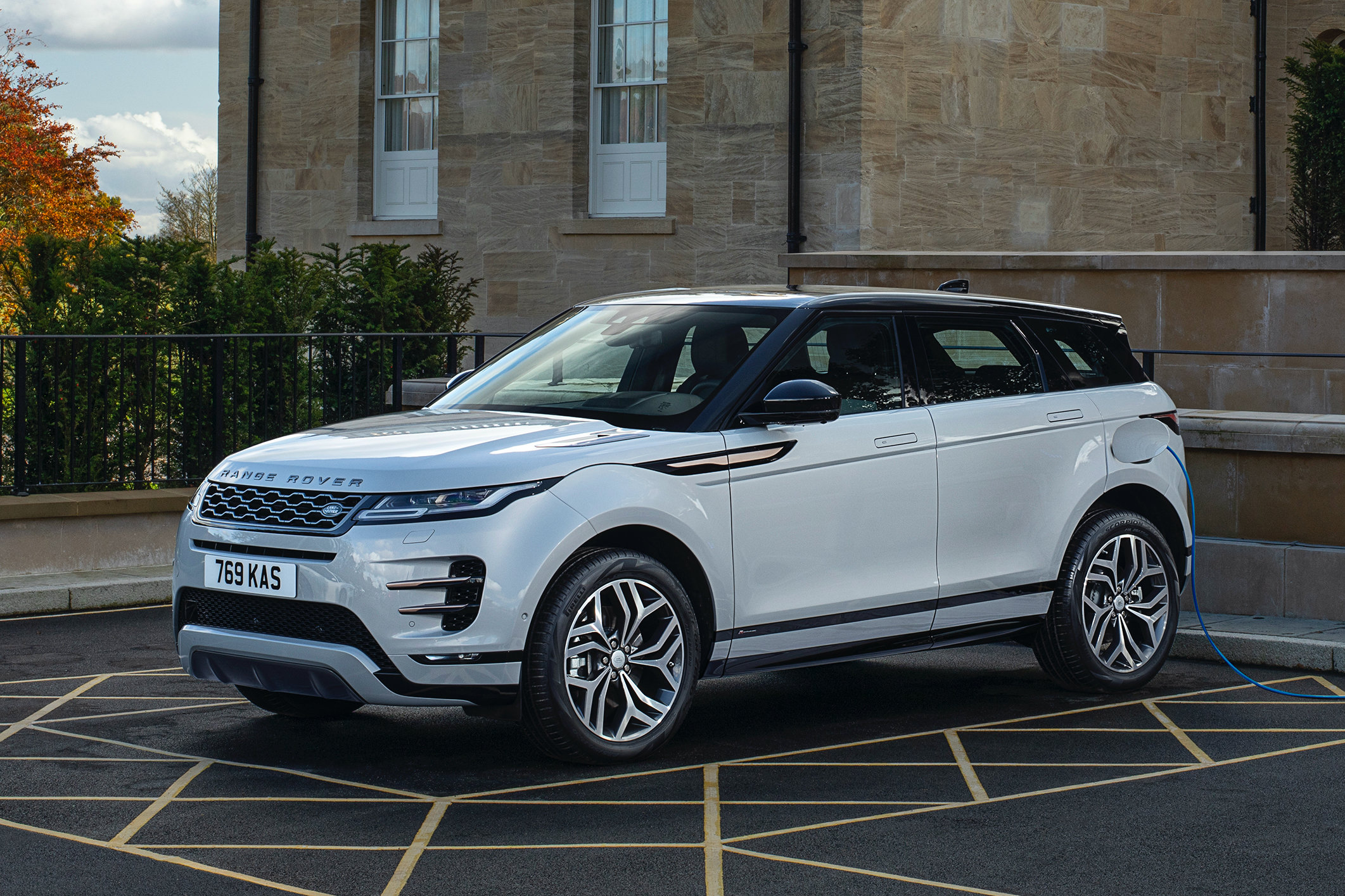 Land Rover Range Rover Evoque (2019) výbava a cena | fDrive.cz