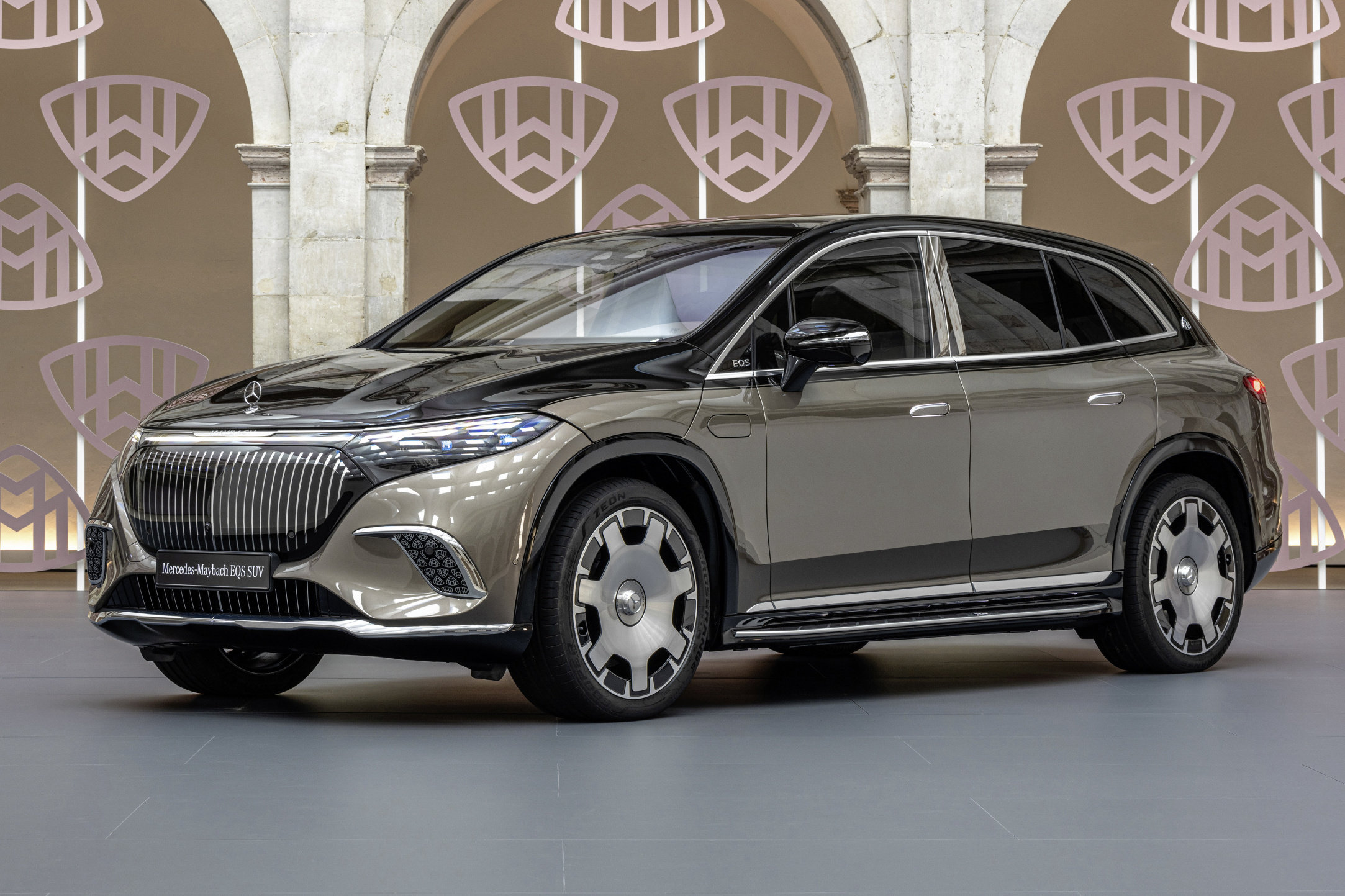 Mercedes-Benz Maybach EQS SUV výbava a cena | fDrive.cz