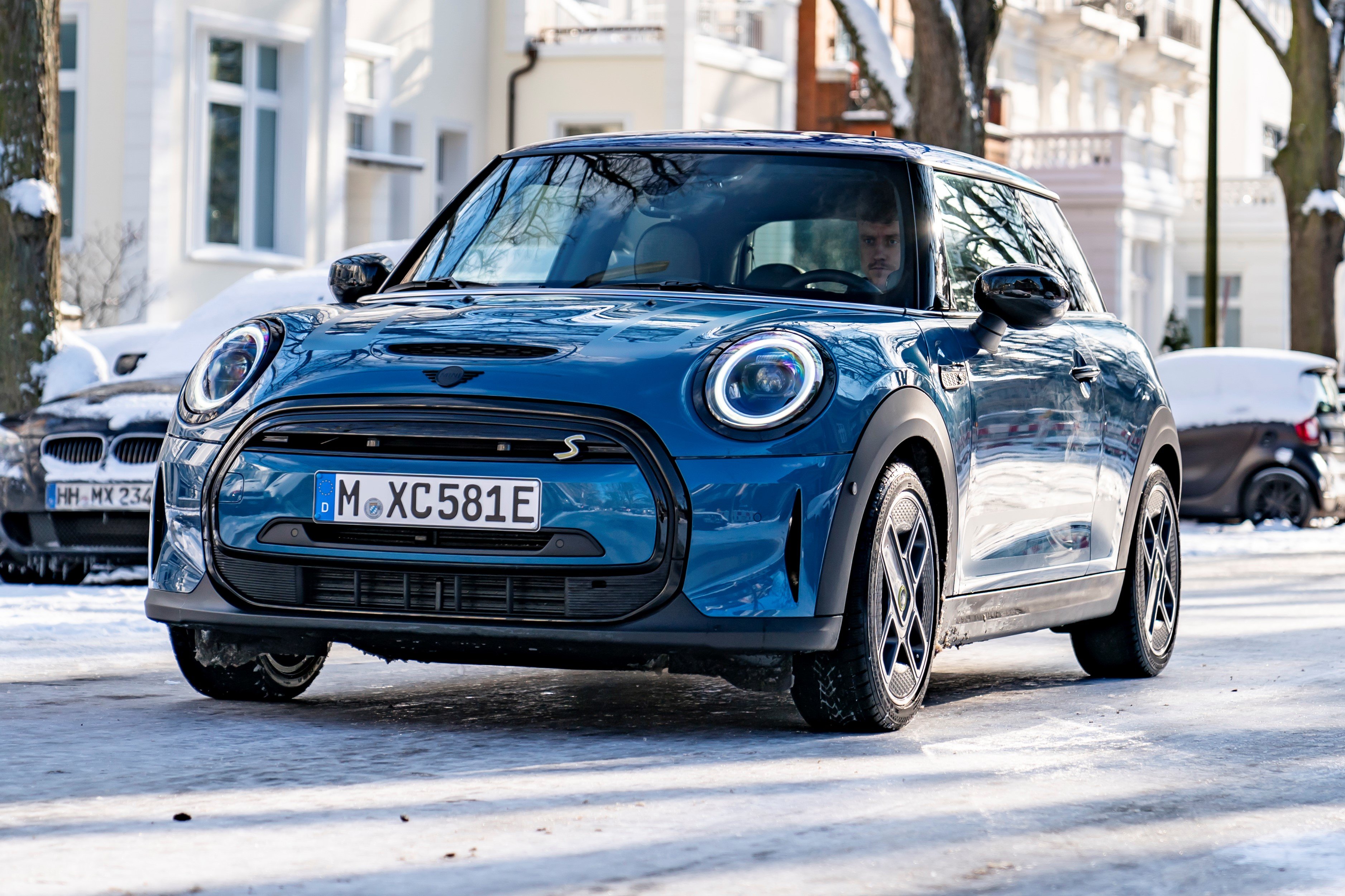 MINI Cooper SE výbava a cena | fDrive.cz