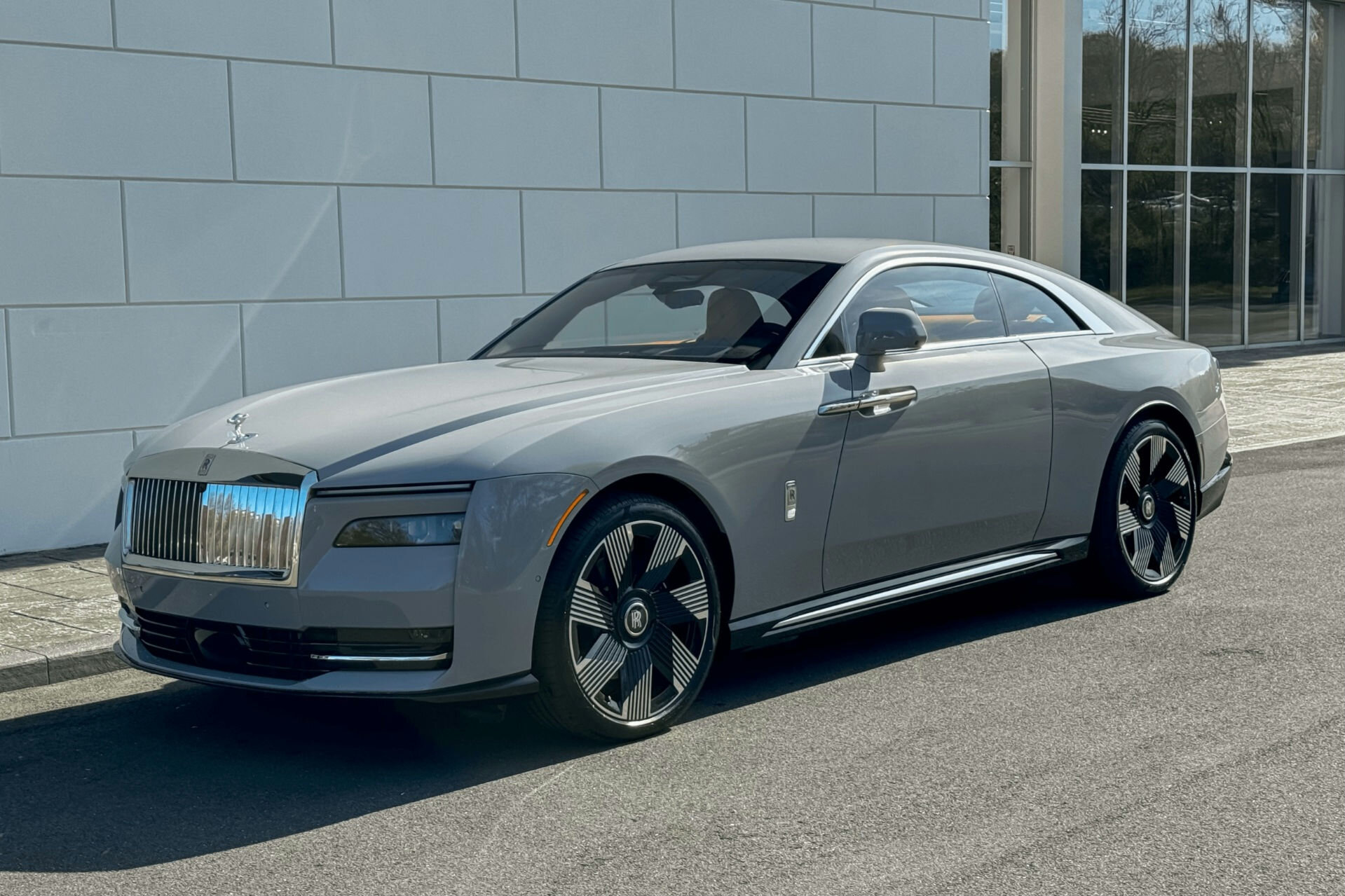 Rolls-Royce Spectre výbava a cena | fDrive.cz