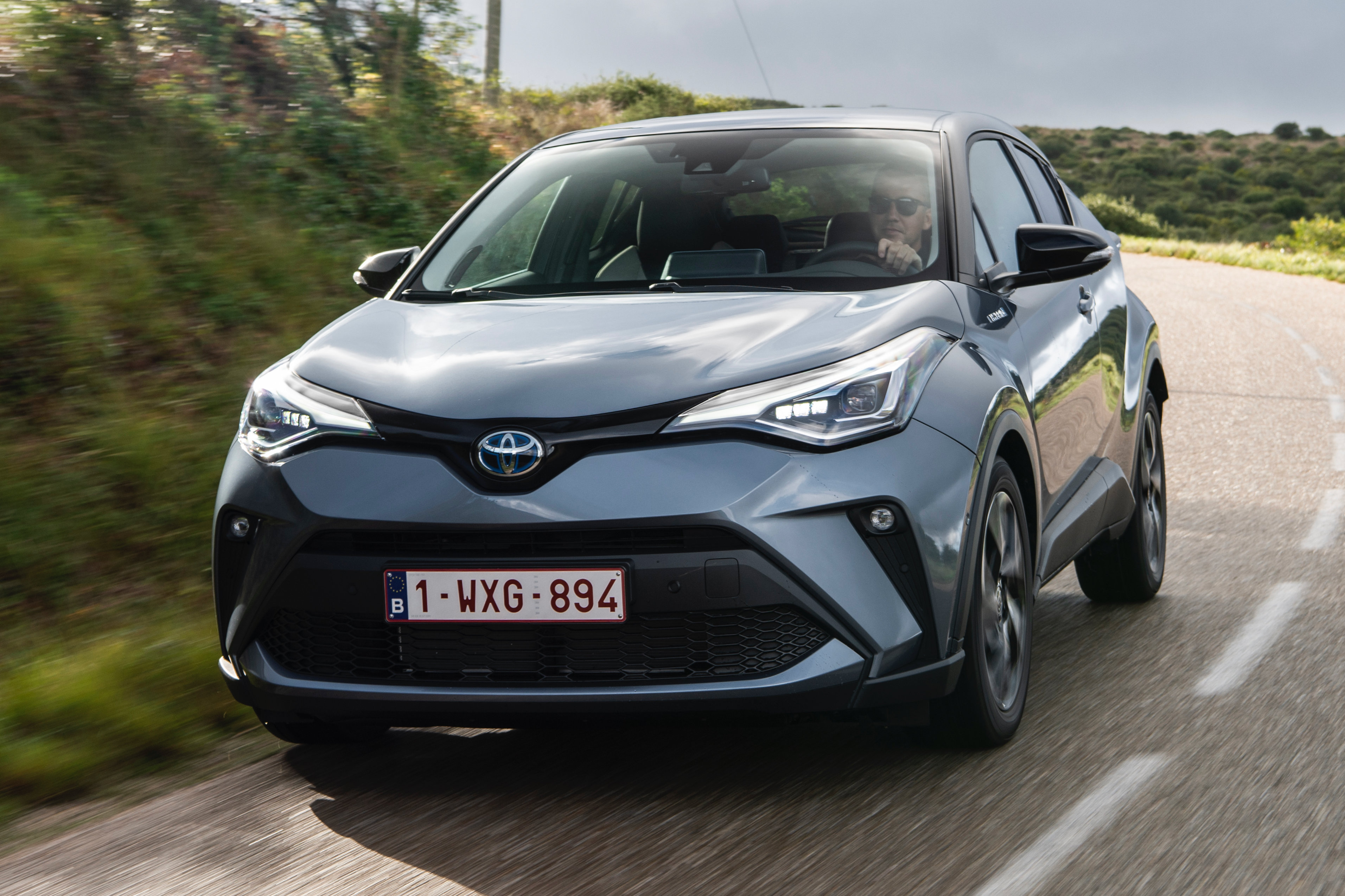 Toyota C-HR (2019) výbava a cena | fDrive.cz