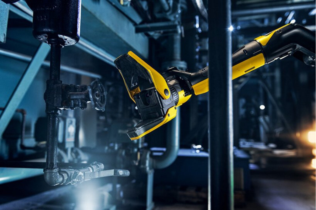 Nový robot od Boston Dynamics má jednu ruku navíc | fZone.cz